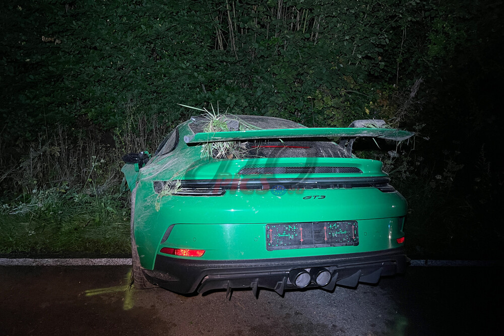 300.000 Euro Porsche zerstört